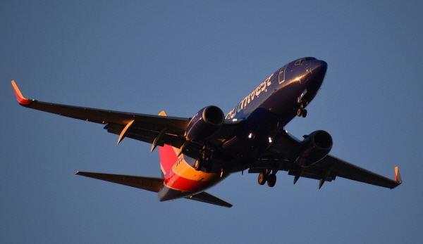 [K-LCC 개론] 22. LCC 투 포인트 노선전략 & K-LCC의 변형 | 스타뉴스