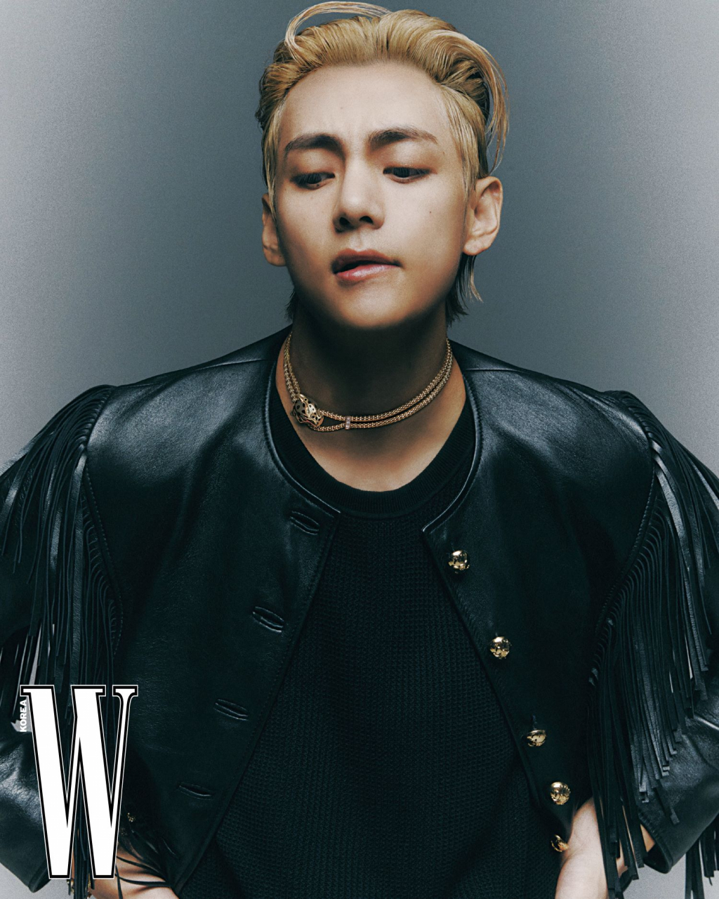 방탄소년단 뷔, 파격 가르마+올백 스타일링..섹시 복근까지 '핫해' - 스타뉴스