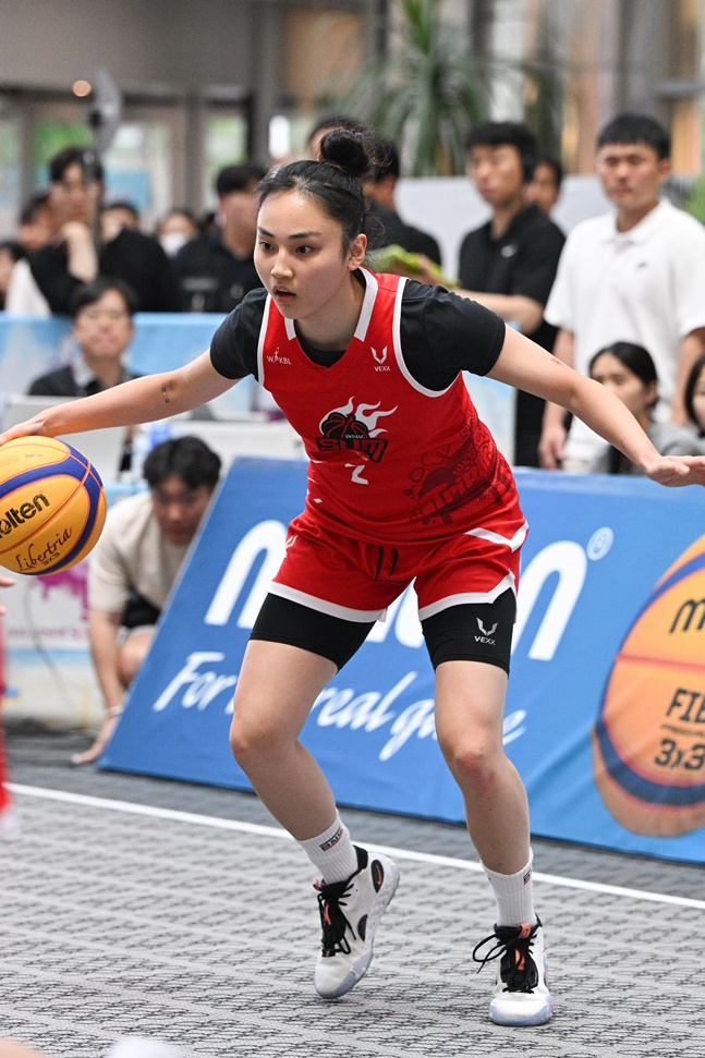 '부산 4개월차' 최서연 "광안리에서도 벌써 알아봐요", BNK '레전드 코치진'에게 배우고 싶은 것은 [인터뷰] | 스타뉴스