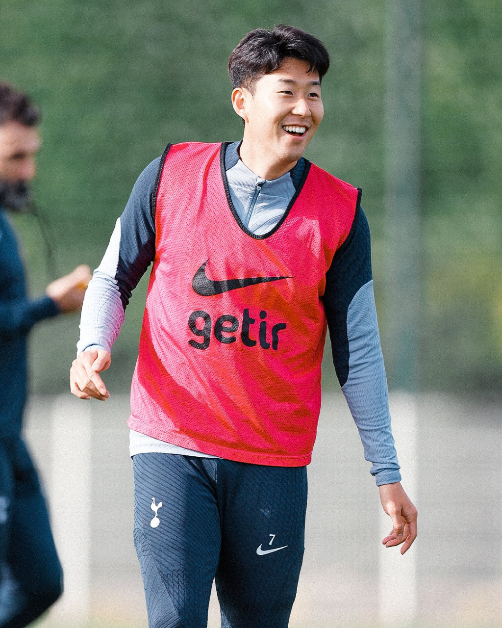 손흥민 결국 'SON 톱' 변신 신의 한수였나, 무려 3년만 수상 현실화... '세계적 EPL 레전드와 어깨 나란히 할까' | 스타뉴스