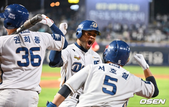 '15년 만에 3연승 스윕 PO 진출' 4위 NC, 3위 SSG에 업셋 성공... '3⅔이닝 무실점' 김영규 MVP [준PO3 현장리뷰] | 스타뉴스