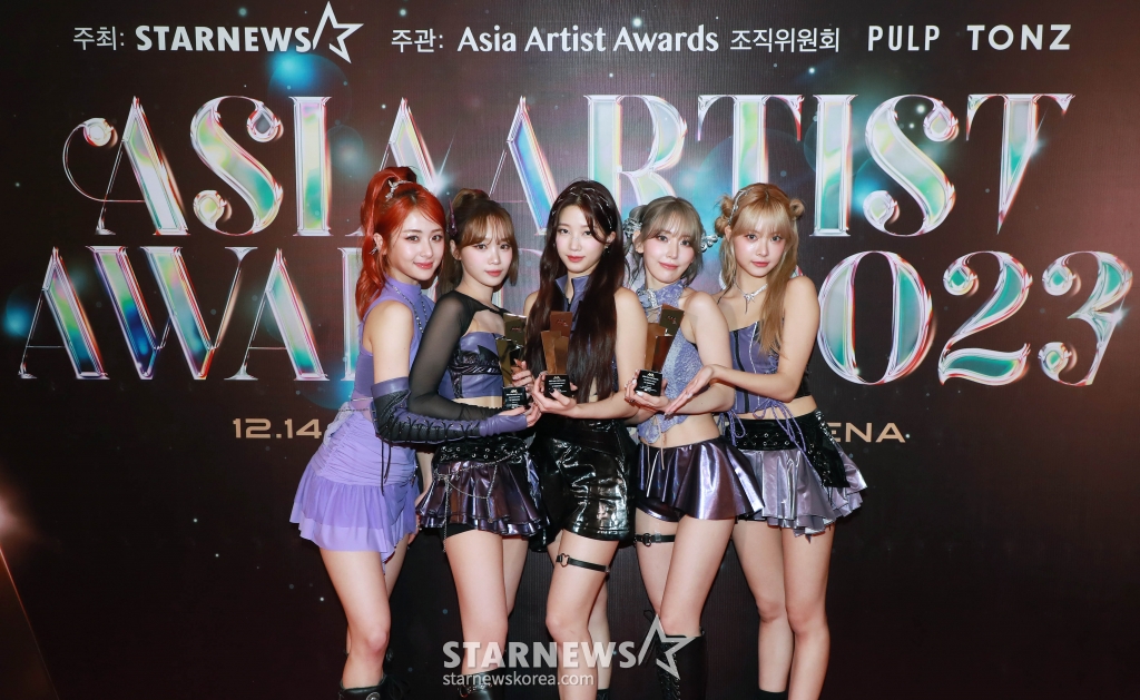 르세라핌 '2023 AAA 베스트 아티-퍼포먼스-셀러브리티 3관왕'[★포토] | 스타뉴스