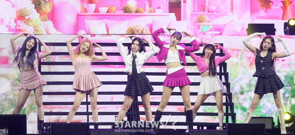 스테이씨 '깜찍+상큼'[AAA 스페셜 포토] | 스타뉴스