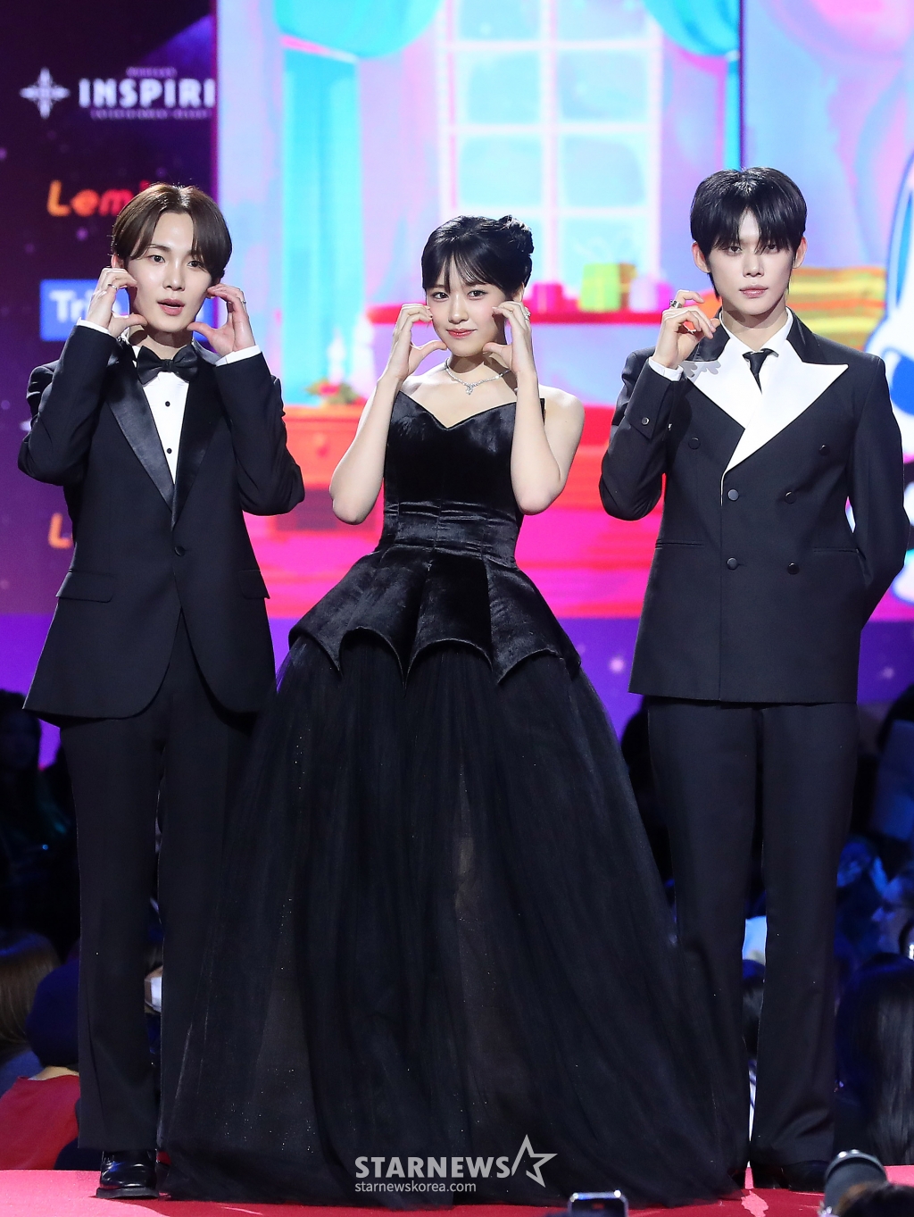 키-안유진-연준 'SBS 가요대전 MC'[★포토] | 스타뉴스