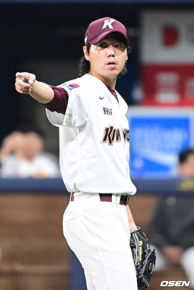 '14억 KIA 외인에 판정승' 키움 무패 투수, 2425일만의 QS에도 웃지 못했다 [고척 현장] | 스타뉴스