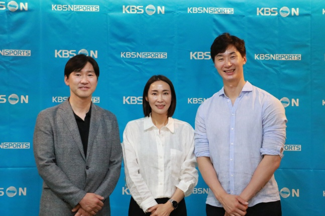 '삼성화재 룸메이트' 석진욱-박철우, KBSN 해설위원 나선다! 이숙자 코치도 2년 만에 컴백 | 스타뉴스