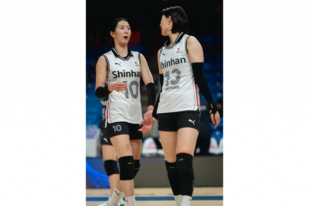 '아' 女배구 또 연패, 폴란드에 0-3 셧아웃 완전히 제압당했다... VNL 30연패→1승 후 2연패 | 스타뉴스