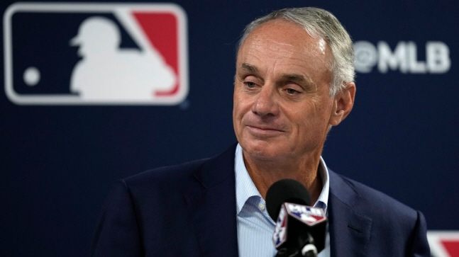 '그 보수적인 MLB도' 결국, KBO 따라 ABS 도입 '2025년 시범-2026년 시행' 예정 | 스타뉴스