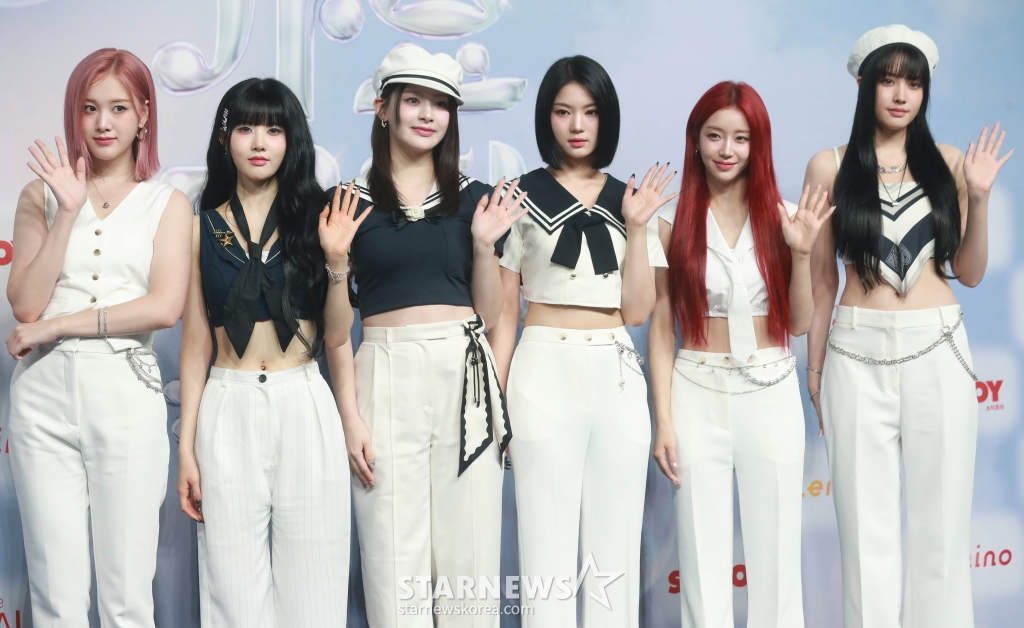 스테이씨, '가요대전 Summer' 달군 매력! '1 Thing'→'Cheeky Icy Thang'..청량美 | 스타뉴스