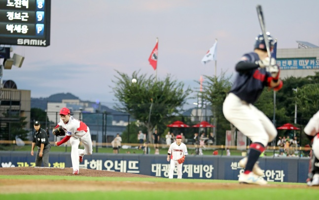 '마침내 해냈다!' 양현종, 개인 통산 최다 2049탈삼진 달성... 송진우 넘고 KBO 새 역사 | 스타뉴스
