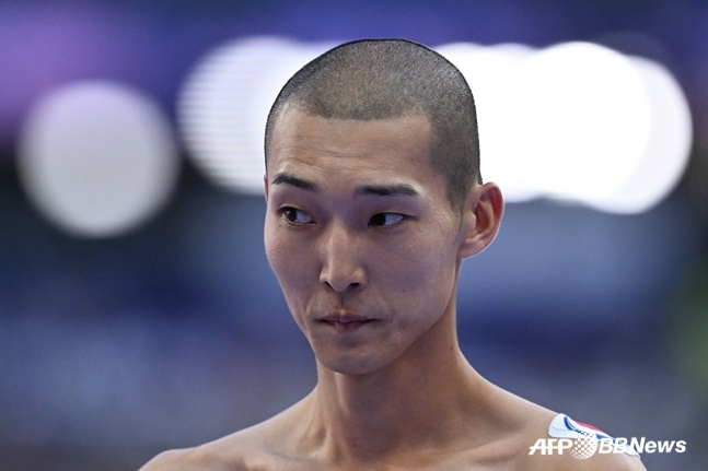 '올림픽 후 심기일전' 우상혁, 다이아몬드리그 '2m29' 아쉬운 4위... 우승은 템베리 | 스타뉴스