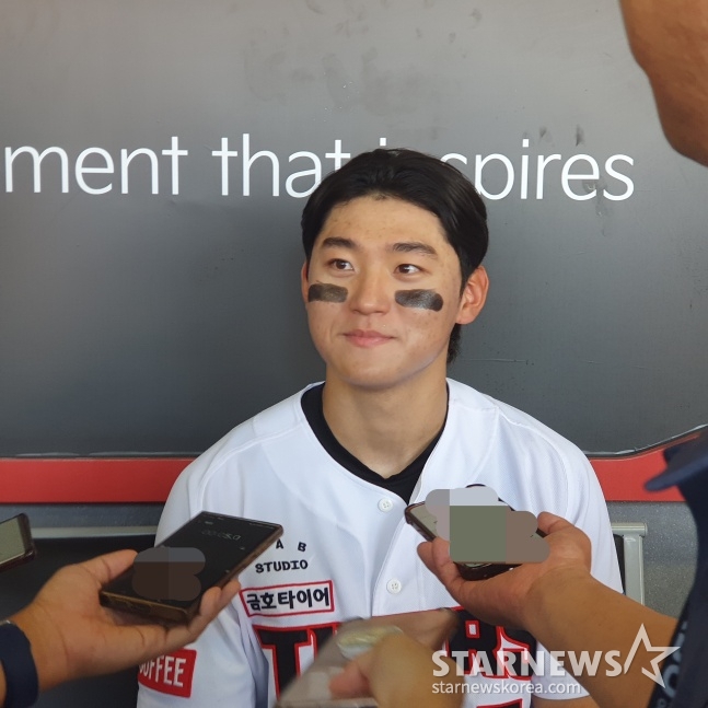 '40홈런-40도루 목표' 솔직한 21세 김도영 "테임즈처럼 2루 베이스 뽑아보고 싶다" [광주 현장] | 스타뉴스