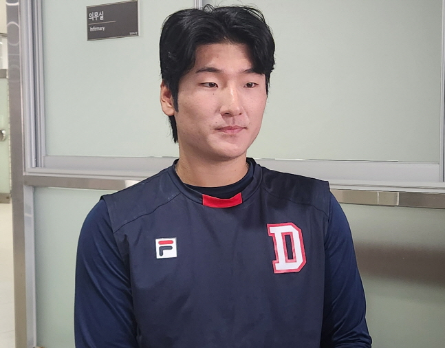 "KT? SSG? 다 부담스럽다. 기세 하나로!" WC 출격 대기 다승왕, 지난해 악몽 씻는다 [잠실 현장] | 스타뉴스