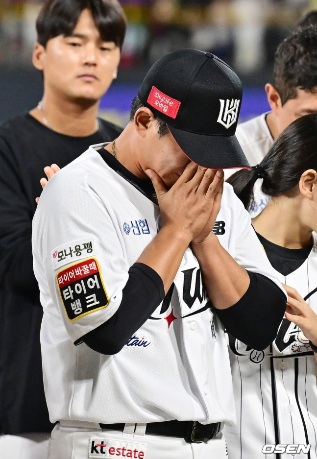 LG 입단→FA 대박→KS MVP→눈물의 작별→끝내 WC 엔트리 제외, 또 1명의 레전드와 이별하나 - 스타뉴스