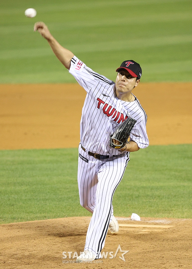 LG 39세 베테랑의 품격→부친상 치르고 온 후배한테 "위로보다 저는 오히려..." [준PO2 현장] | 스타뉴스