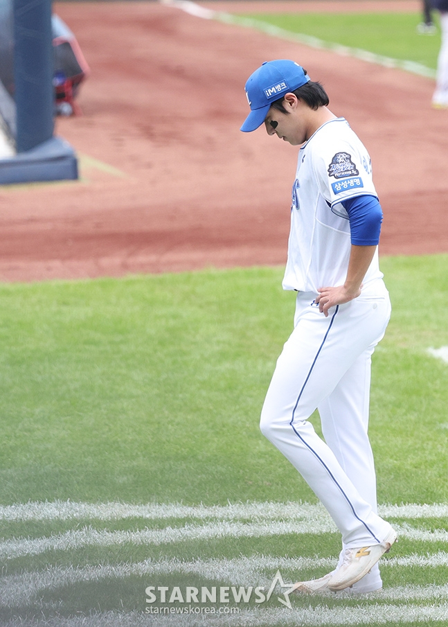 '66구→사흘 휴식' 원태인, '충격 조기강판' 이유 나왔다 "어깨 불편감 있어 교체" [KS4 현장] | 스타뉴스