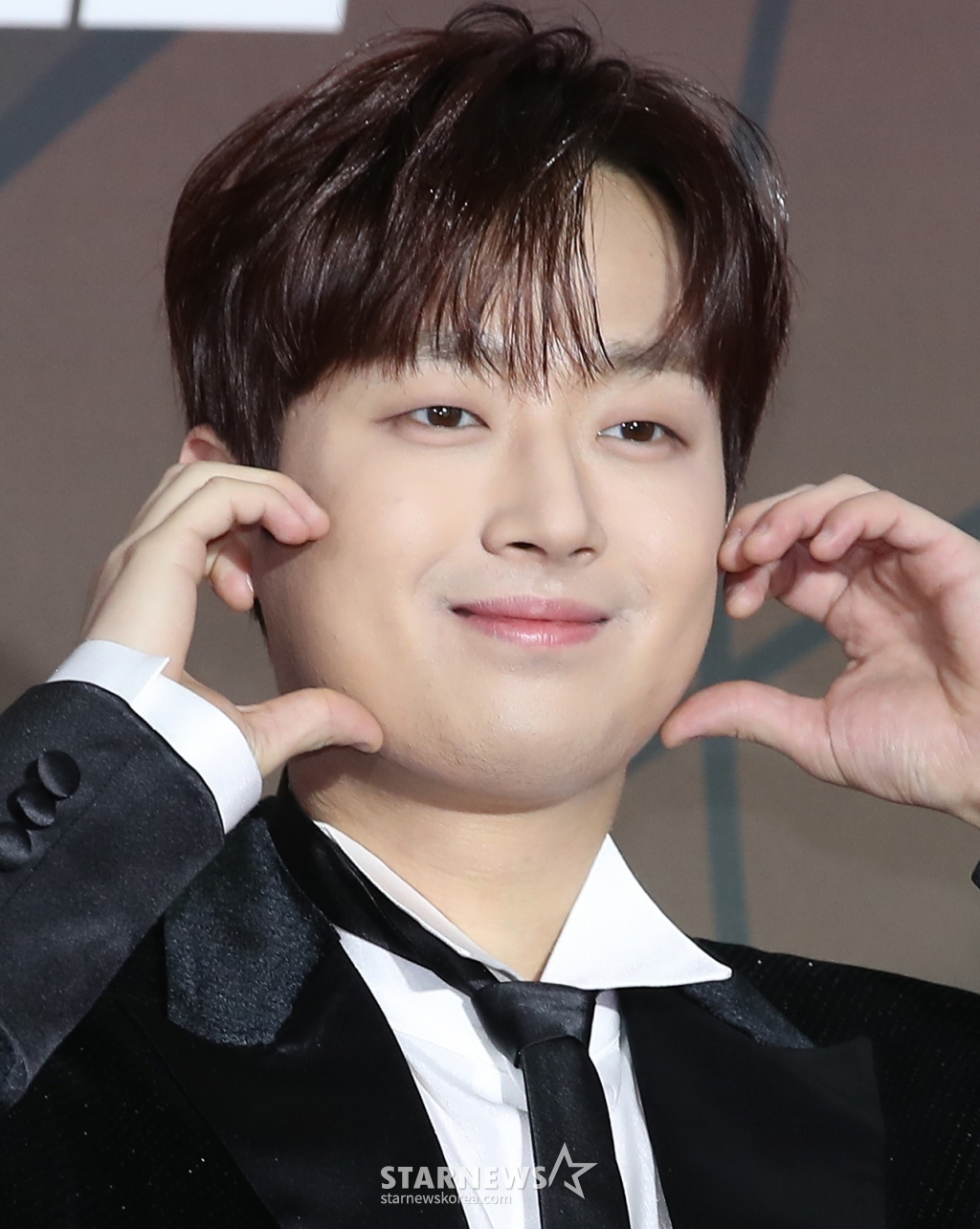 'KBS 연예대상' 책임질 젊은 MC..이찬원, 스타랭킹 男트롯 2위 | 스타뉴스