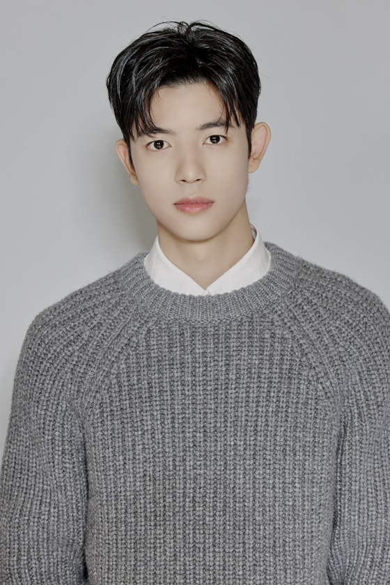 배두나·류승범 子 로몬 "'가족계획' 위해 7kg 감량..'벌크업'이 더 힘들어" [인터뷰①] | 스타뉴스