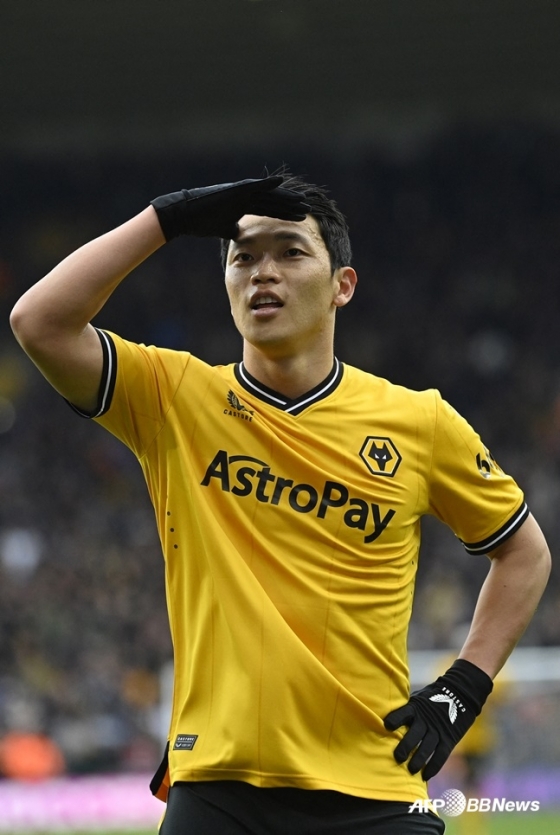 '이적료 375억' 황희찬, 'HERE WE GO' 깜짝 폭로 "UCL 우승팀, 영입 포기 안 했다"... 끝내 EPL 떠날까 | 스타뉴스