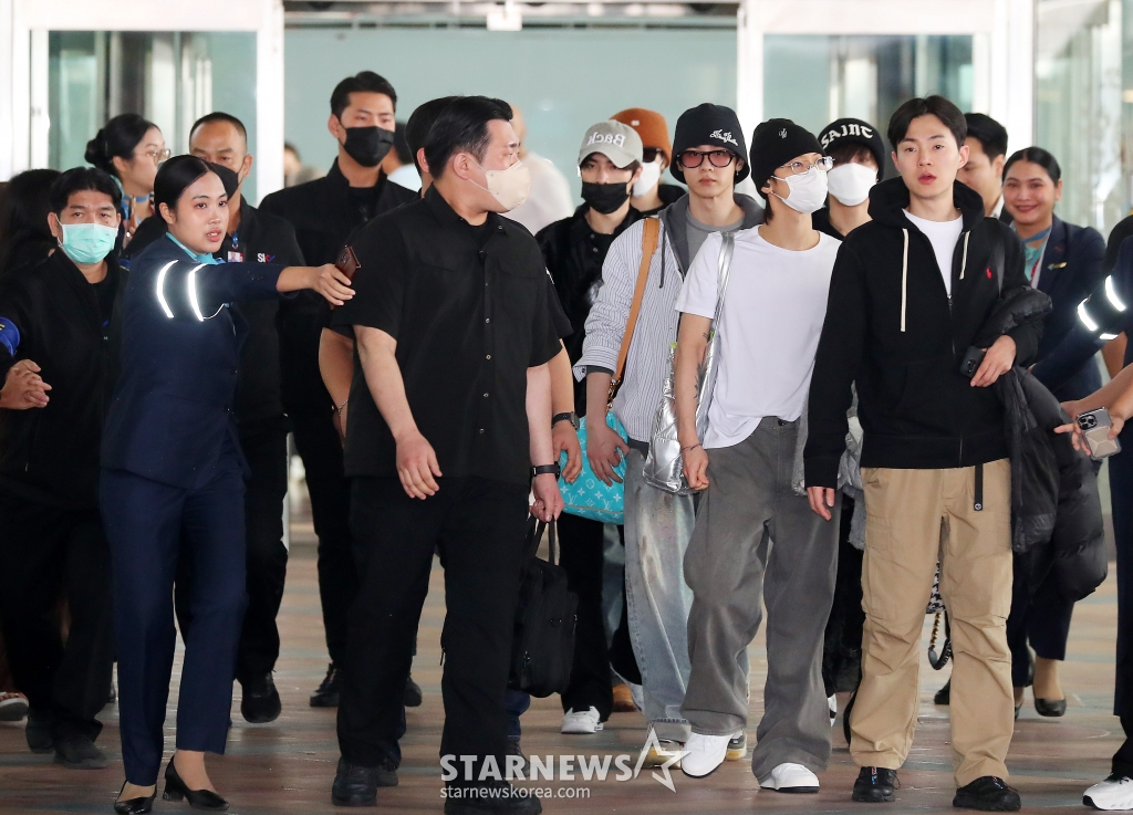 WayV '2024 AAA 태국 도착'[★포토] | 스타뉴스