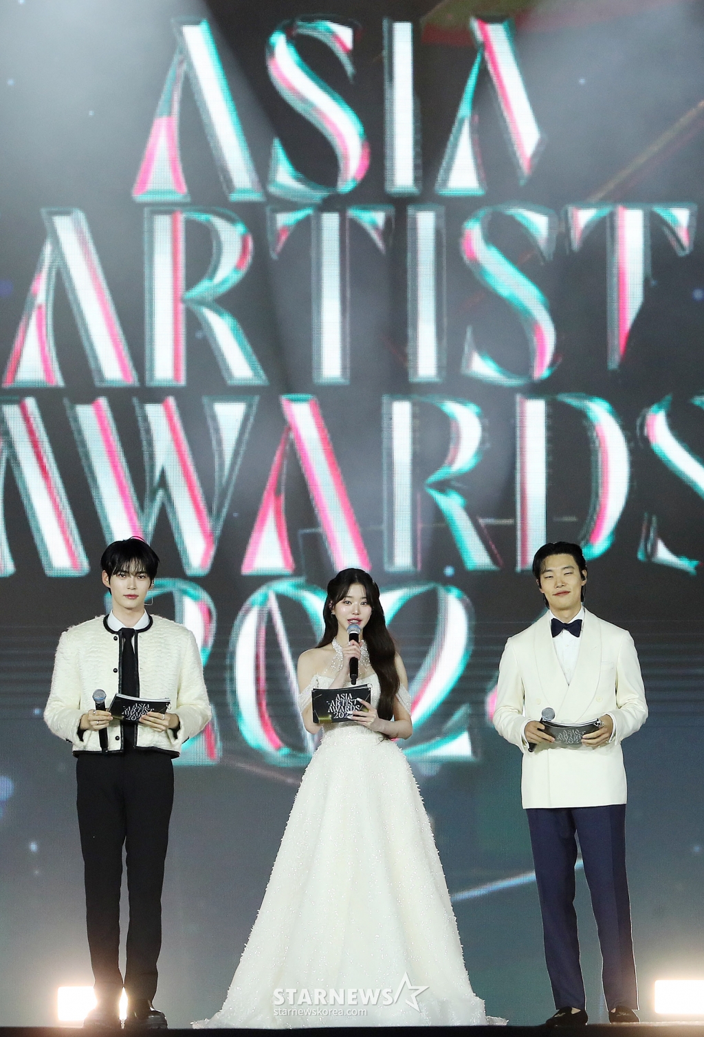 성한빈-장원영-류준열 'AAA 2024 MC'[★포토] - 스타뉴스