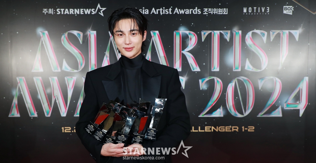 변우석, 2024 AAA 대상까지 6관왕![★포토] | 스타뉴스