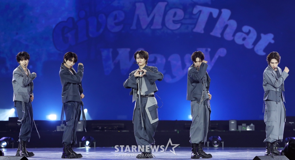 WayV 'AAA 태국 올킬'[AAA 스페셜 포토] - 스타뉴스