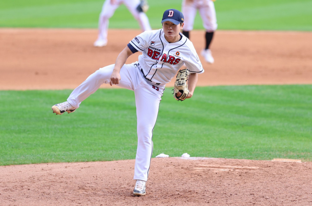 결국 LA 감독 극찬 옳았다→압권의 KBO 신인왕 "ML 진출? 당연히 꿈은 있죠" | 스타뉴스