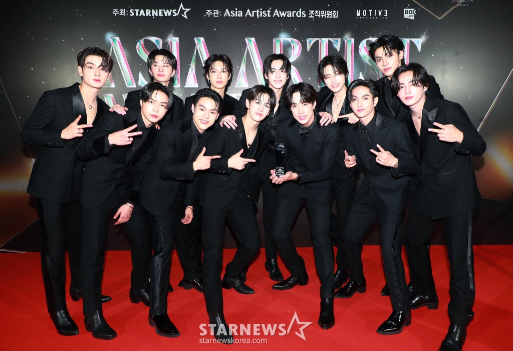 BUS "'AAA 2024', 마치 韓에 있는 기분..설레고 떨렸어요"[★FULL인터뷰] | 스타뉴스