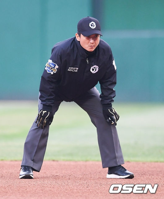 박종철 심판위원, 역대 15번째 KBO 리그 2000경기 출장 | 스타뉴스