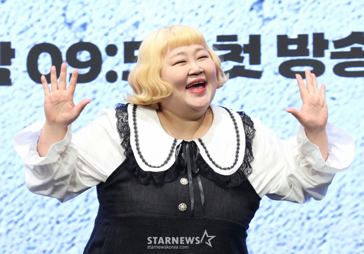 '-18kg 정체기' 홍윤화 "주사 NO..40kg 감량 목표"[스타이슈] | 스타뉴스