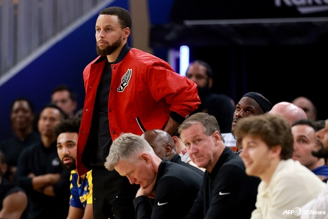 '커리 3연속 결장' GSW, PO 3연패→탈락 벼랑 끝 내몰렸다... 미네소타 '랜들 31점-에드워즈 30점 폭발' | 스타뉴스