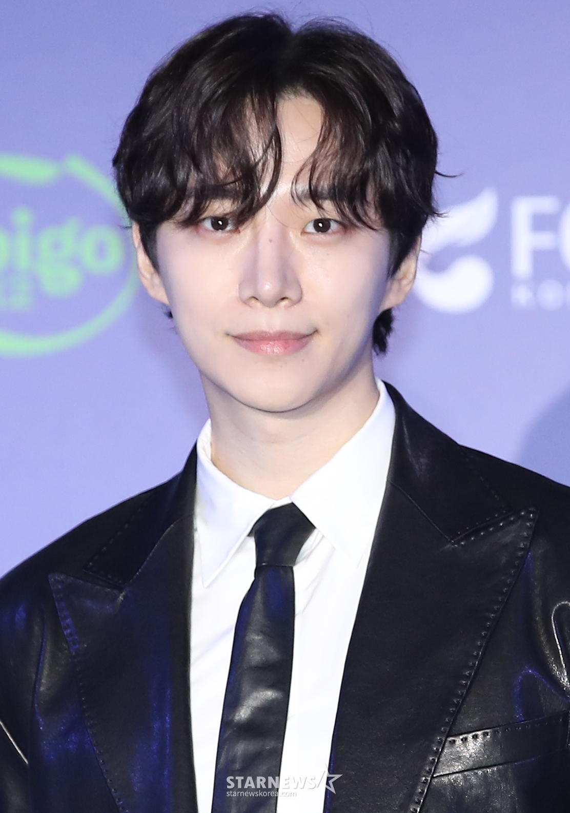 '2025 AAA MC' 이준호, 스타랭킹 남자배우 2위 수성 | 스타뉴스