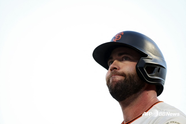 'KBO 타점왕'이 방수포 때문에 ML 커리어 끝났다니... 구단 상대 소송 제기, "무릎에 영구적 기형" 호소 | 스타뉴스