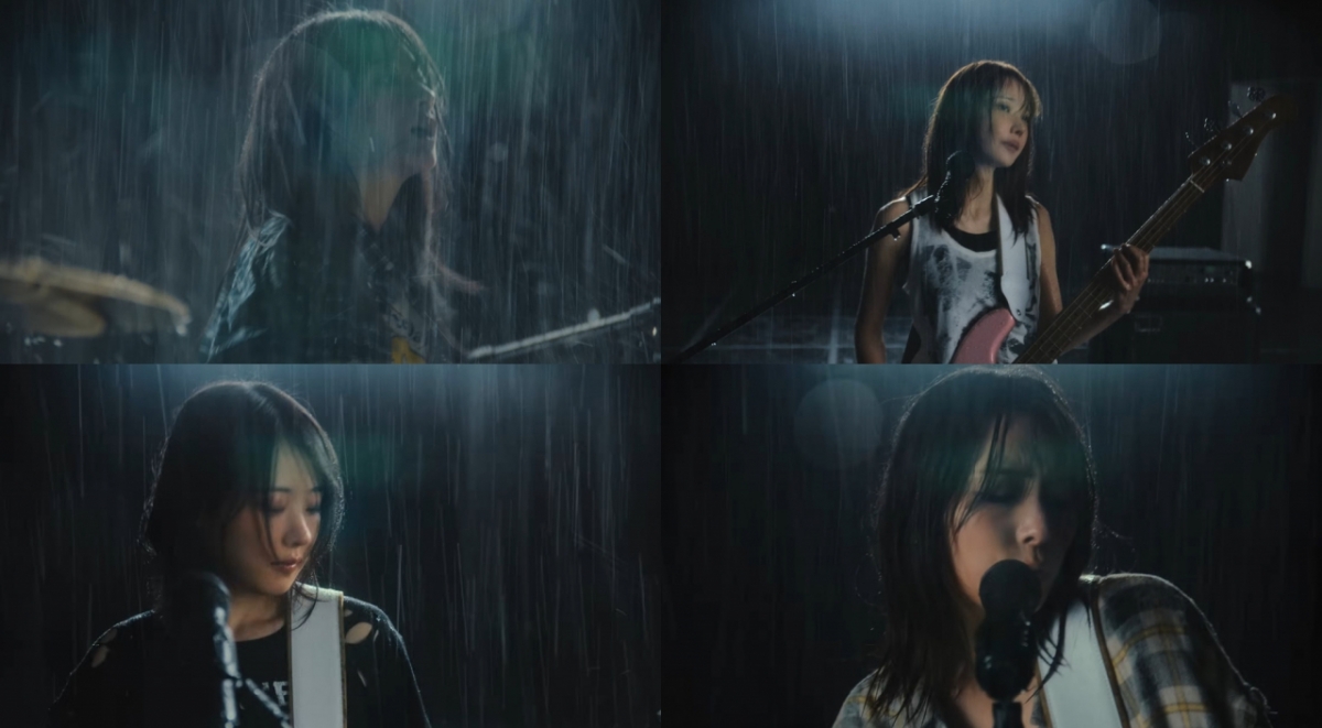 QWER 컴백 D-1..'눈물참기' MV 속 빗속 밴드 퍼포먼스 | 스타뉴스