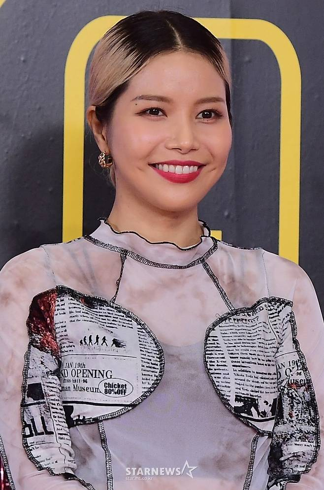 마마무 솔라 "제발 돌려달라, 어릴 때 사진 다 있어"..SNS 해킹 피해 | 스타뉴스