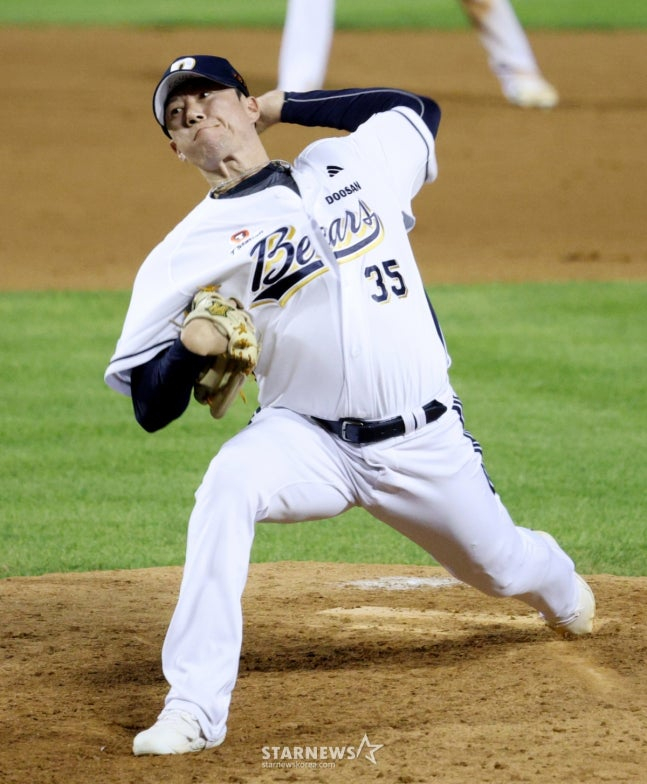 "아빠는 왜 항상 야구장 TV 중계에서 안 보여" KBO 역대 2위 위엄, 6세 딸이 가장 큰 원동력이었다 | 스타뉴스