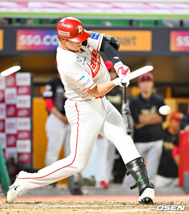 'KIA 충격 6연패' SSG, '0:2→5:2→5:5→9:5' 접전 끝에 3위 수성 [인천 리뷰] | 스타뉴스