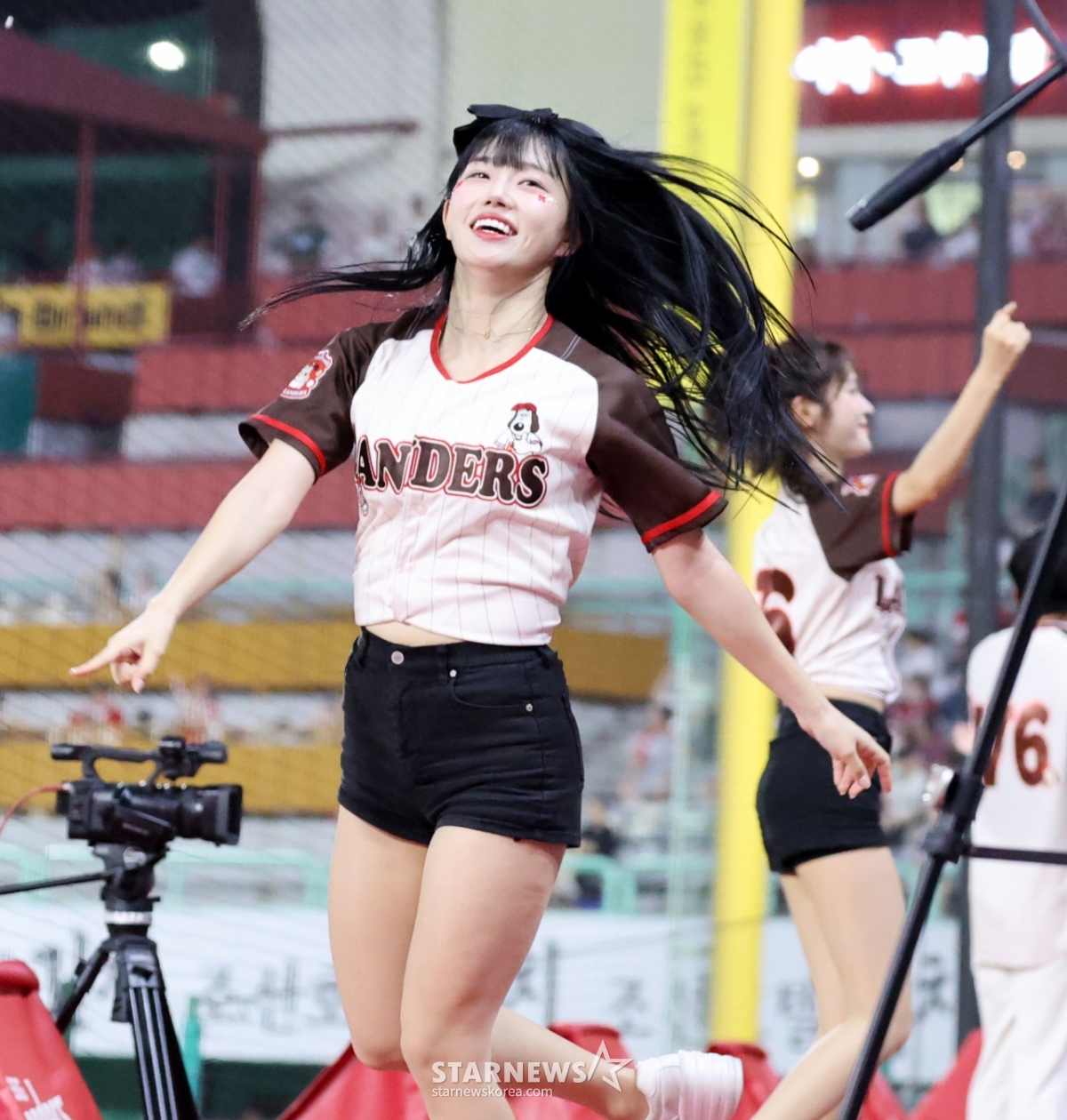 [포토]'공룡 거의 다 잡았다!' SSG 조다정 | 스타뉴스