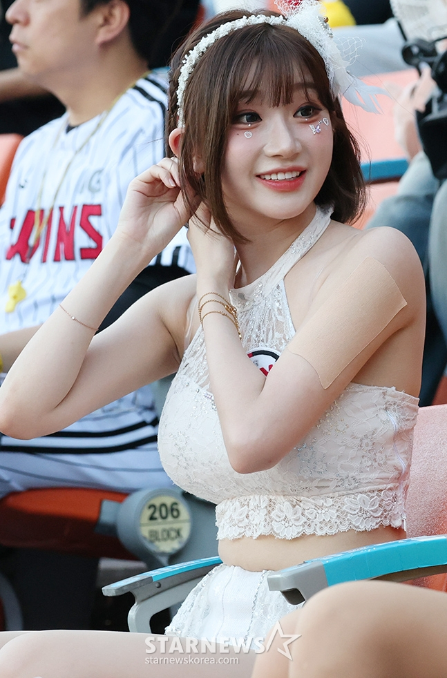 '이주은·최홍라·차영현 일본 간다' KBO, 11월 日평가전 원정 응원단 운영 | 스타뉴스