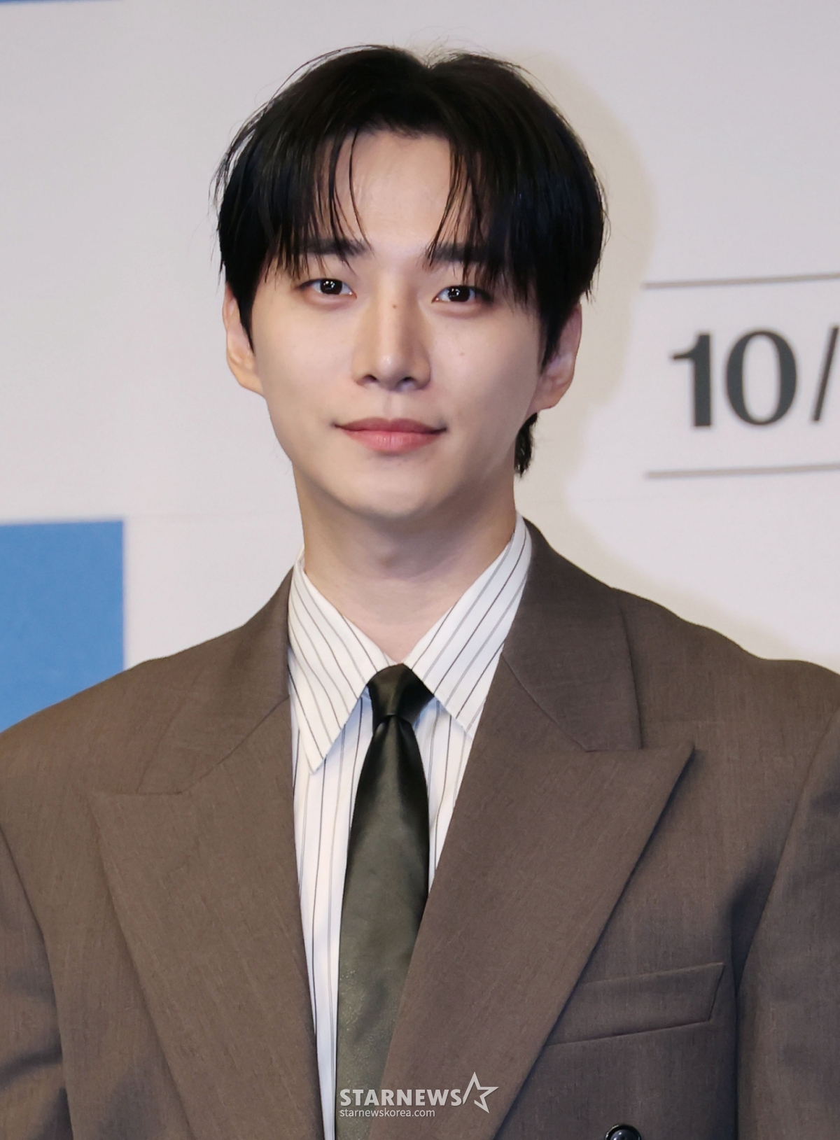 '태풍상사' 첫방 앞둔 2PM 준호, 스타랭킹 男 아이돌 2위 | 스타뉴스