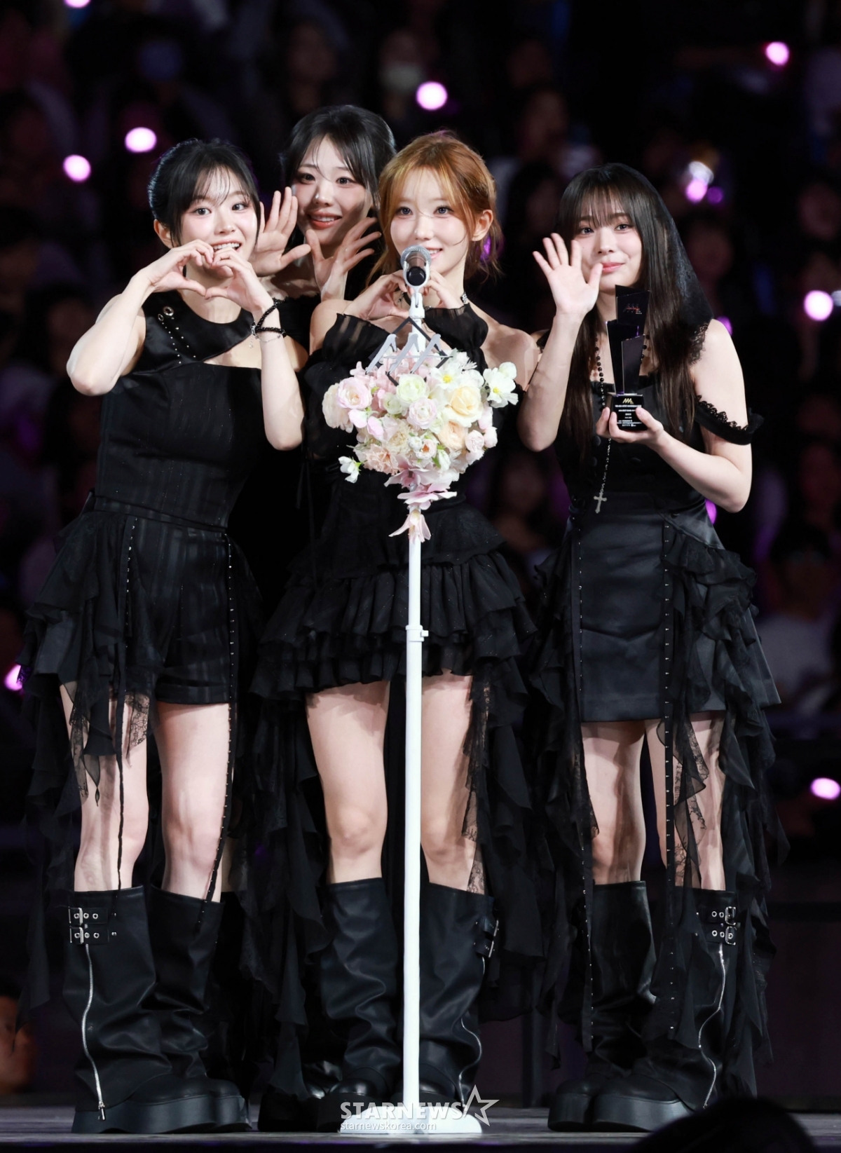 QWER 'AAA 베스트 밴드'[★포토] | 스타뉴스