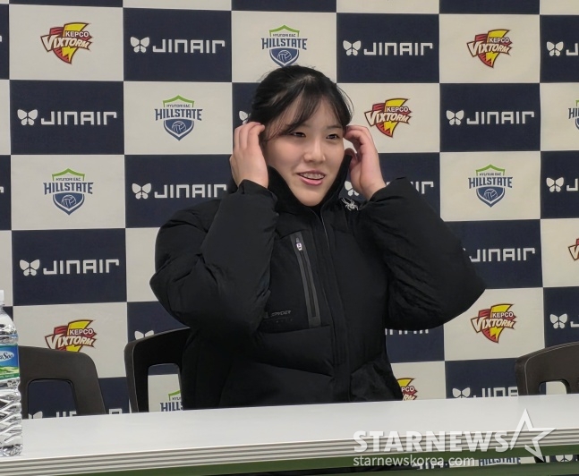 "Dopamine is out." 165cm high school girl rookie, serve ace → Hyundai ...