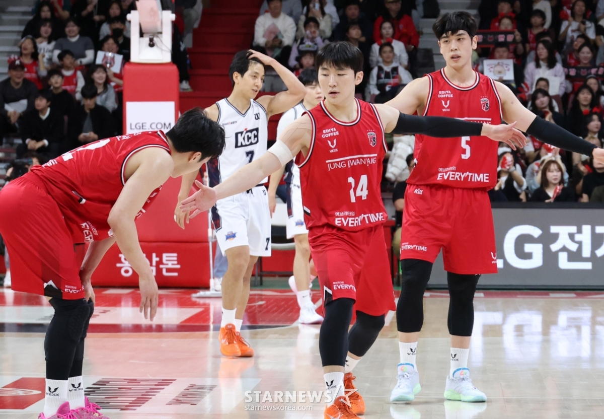 [Photo] Moon Yoohyun, "I can see Seungri."