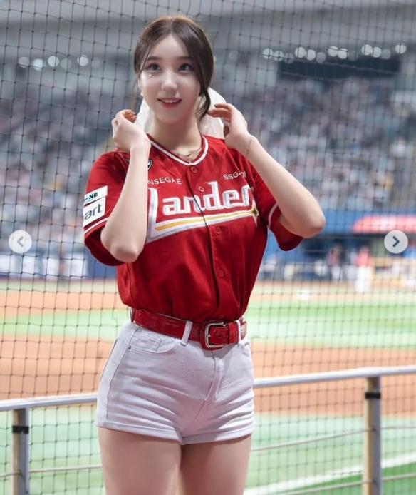 "Bobby doll" Kim Hyun Young, "Goddess figure" that you can't hide no ...