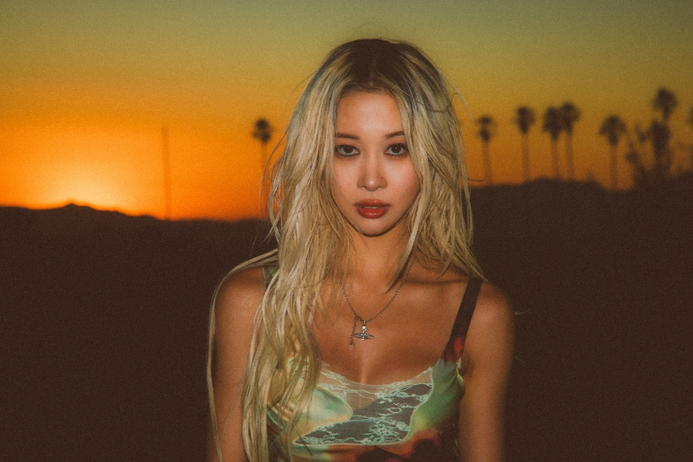 WJSN Dayoung won the "2026 Korea First Brand Awards" as a new female ...