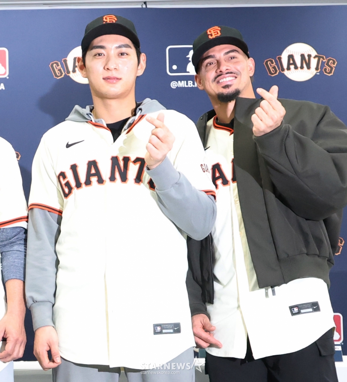 [Photo] "Adames" by Lee Jung-hoo. I love you "Korea"