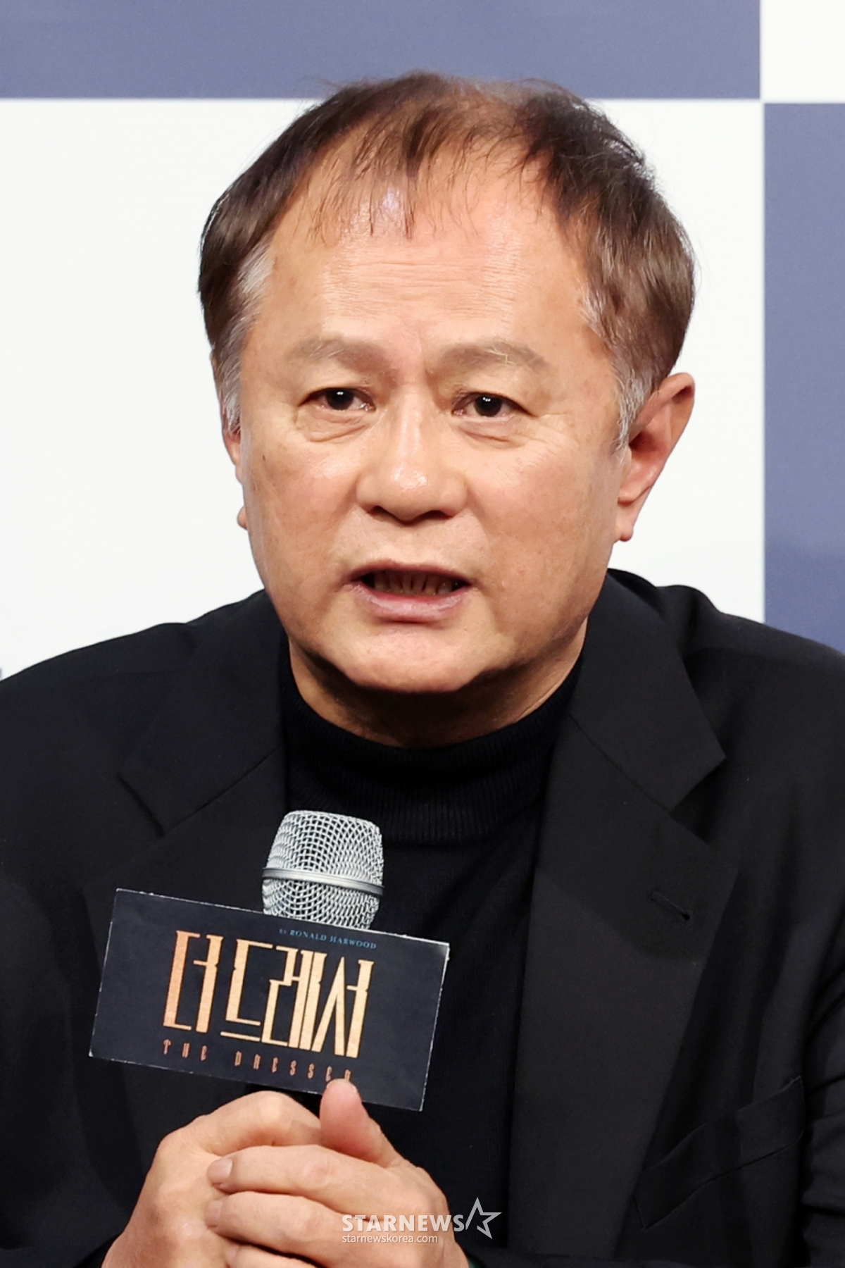 "I've been diagnosed with grade 4 visual impairment"..Great actor Song ...