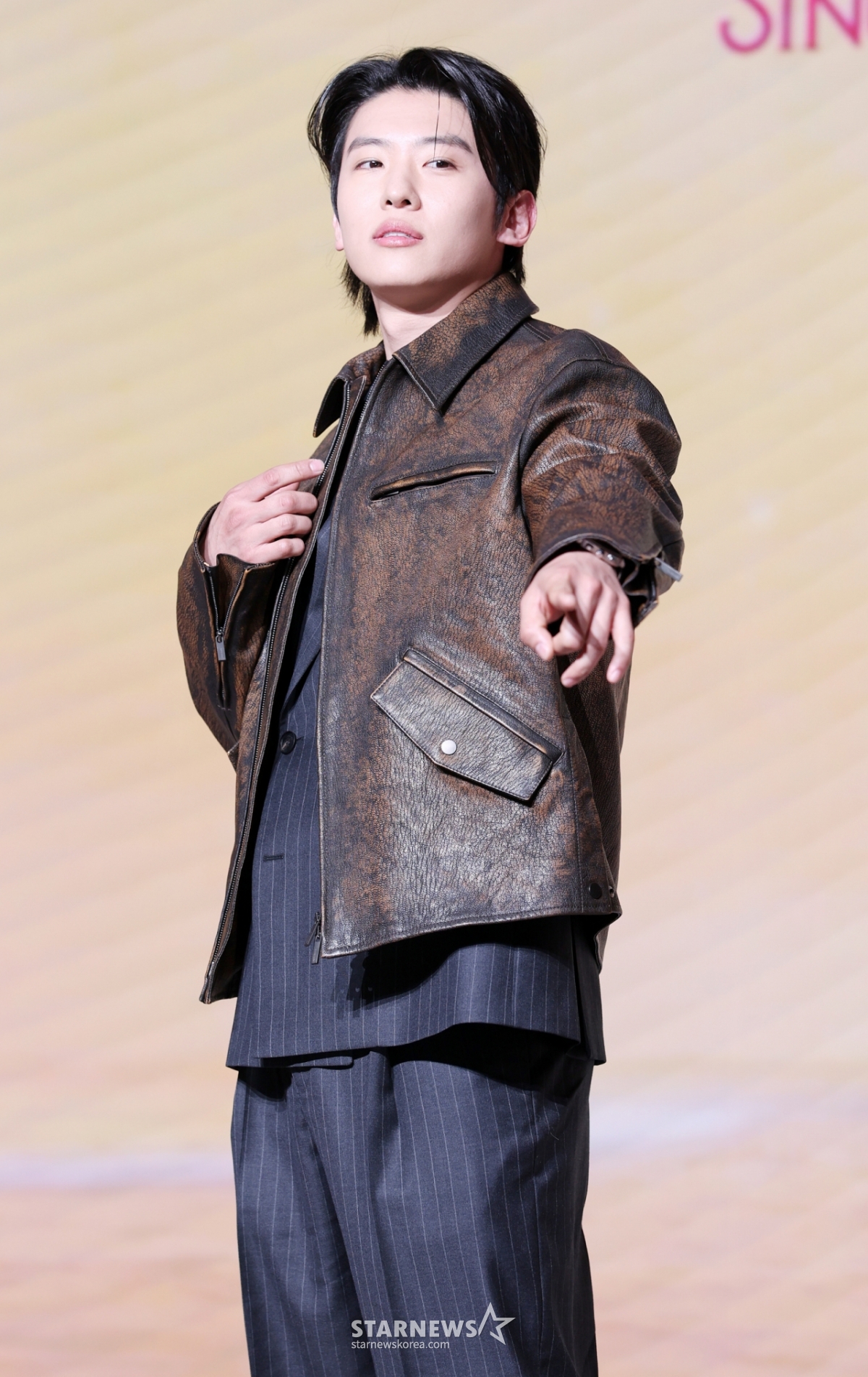 "Solo hell 5", "19th grade sexy swimming god". What's that.. Dex said ...