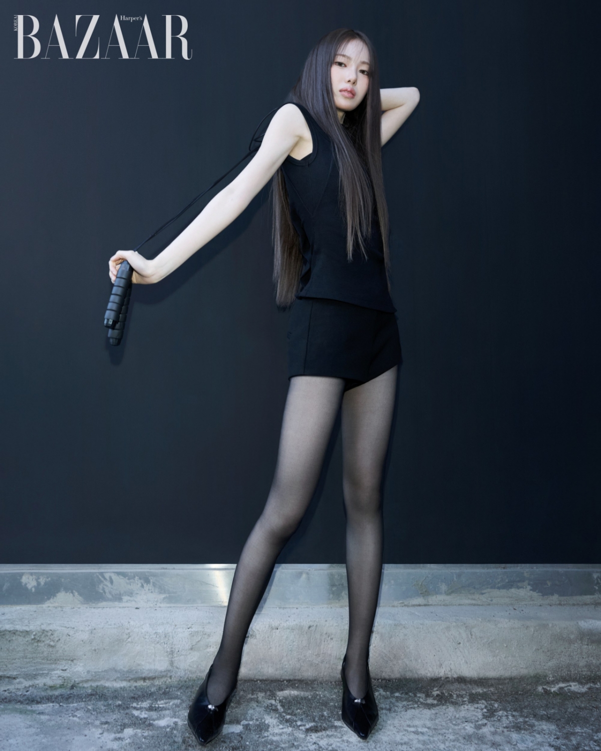 Is it Kiki? Before the comeback for "404 (New Era)" on the 26th, it's ...